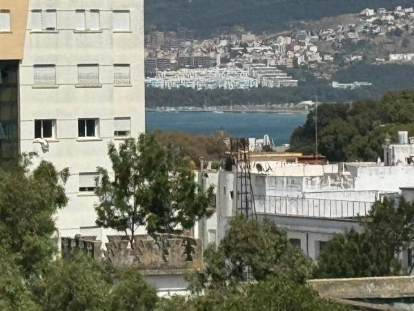 Room In Perfect Location - Tanger