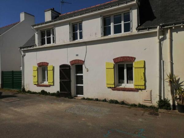 Maison Mitoyenne Au Centre De Sauzon Avec Jardin, à 200 M Du Port - Fr-1-418-211 - Belle-Île