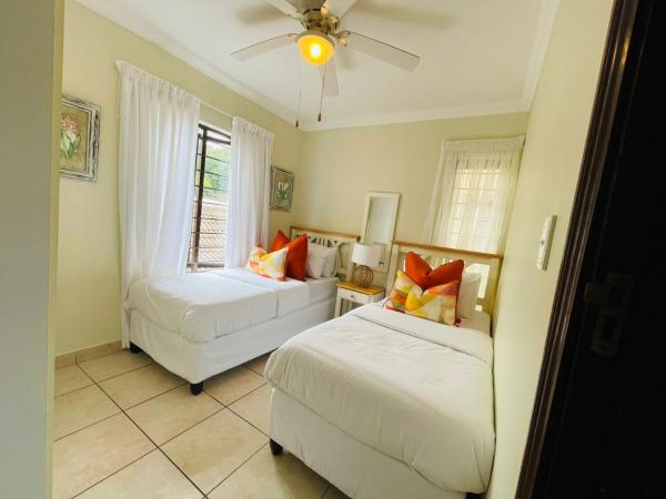 15 Sarubaya - Southbroom