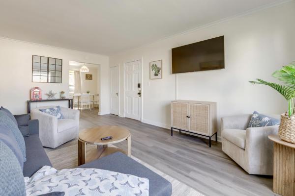 Walk To Parks And Marina! Waterfront Cambridge Condo - Maryland