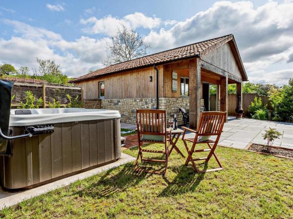 2 Bed In Wells Oc-90425 - Shepton Mallet