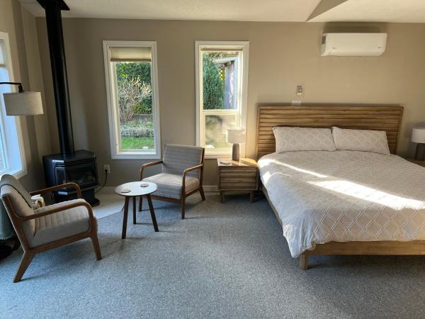 Five Gables B&b - Parksville