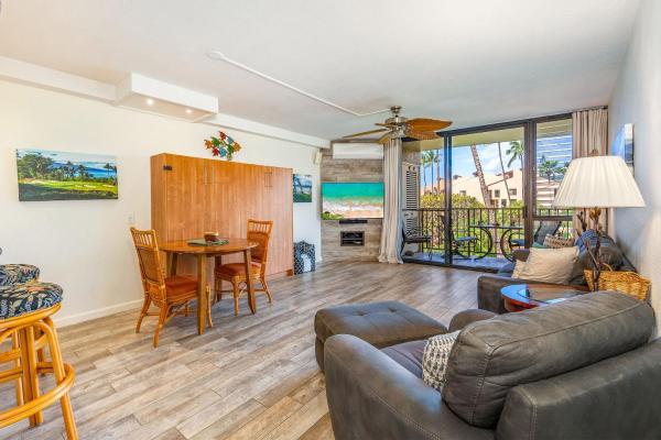 Experience Kamaole Sands 6-202, Stunning Renovation, Ocean View, Wi-fi, Split Ac - Wailea, HI