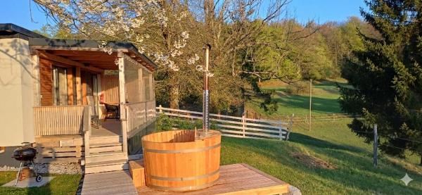 Nature Getaway With Wooden Soaking Hot Tub - Podgora
