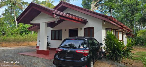 K12 Villa Meeruppa - Mirissa