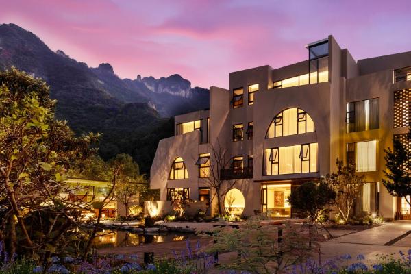 五韵观山悦Wuyun Designer Boutique Hotel Closest To Tianmen & Fox Fairy Show - Zhangjiajie