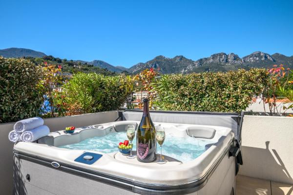 Le Penthouse De 220m2 - Jacuzzi - 3 Parkings - Climatisation - Terrasse - 멍똥