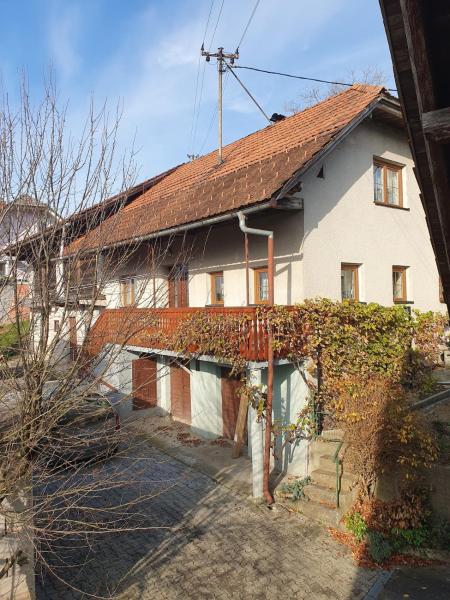 Central Slovenia Hilltop Village Holiday House - スロベニア