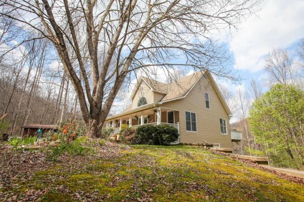 Beary Relaxing, Smoky Mt Cabin That Sleeps 10! - Bryson City, NC