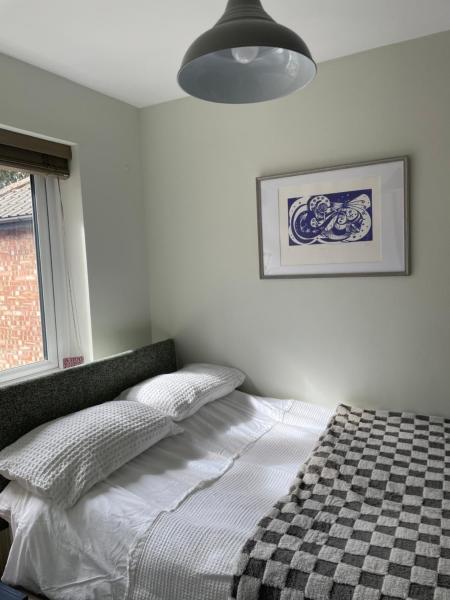 Bedroom 2 With A Little Loo - Cambridgeshire