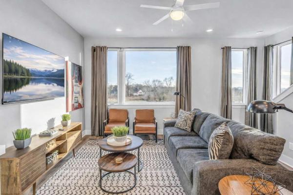 2 Nashville Townhomes - Sleeps 24-rooftop Patios - Nashville, TN