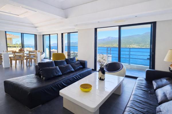 Duplex T4 De Haut Standing Les Pieds Dans L'eau - Vue Mer & Jacuzzi - Propriano