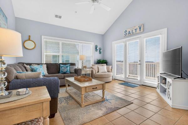 Chonky Waves By Brunswick Vacation Rentals - Ocean Isle Beach, NC