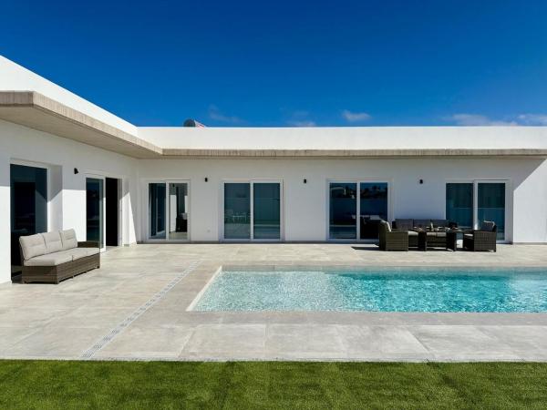 Canaryislandshost L Calma - Costa Teguise