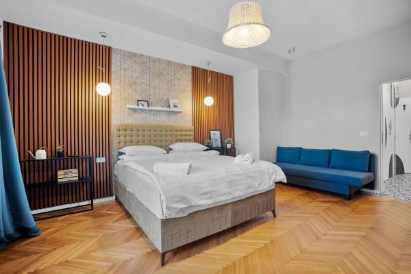 Spacious 4br & Sleeps 14 & Top Floor & Central - Bucharest