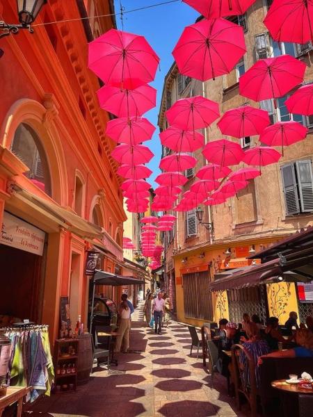 La Vie En Rose, Grasse, Historic Center - Grasse