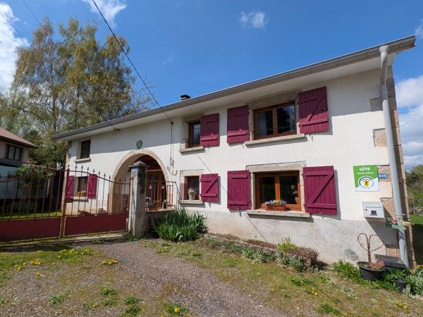 Gîte Paisible Dans Ancienne Ferme Comtoise Avec Animaux Acceptés - Fr-1-583-416 - La Rosière