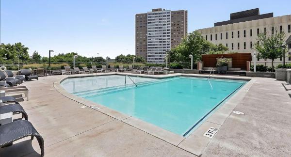 2bed 2bath Highrise Apt In Downtown Atlanta With Scenic Views Pool Gym, Game Room - Atlanta, GA