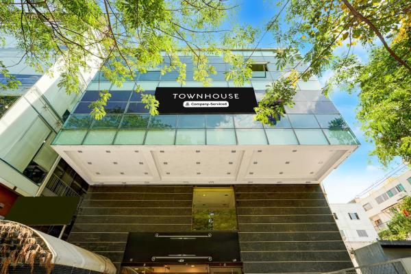 Townhouse Indiranagar Metro Station Bangalore - Bangalore