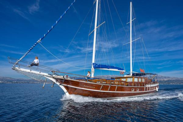 Deluxe Gulet With Crew,fuel And Food Included - Split