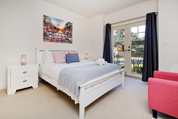 Archie's Townhouse 4bd 2bt - Blackwood