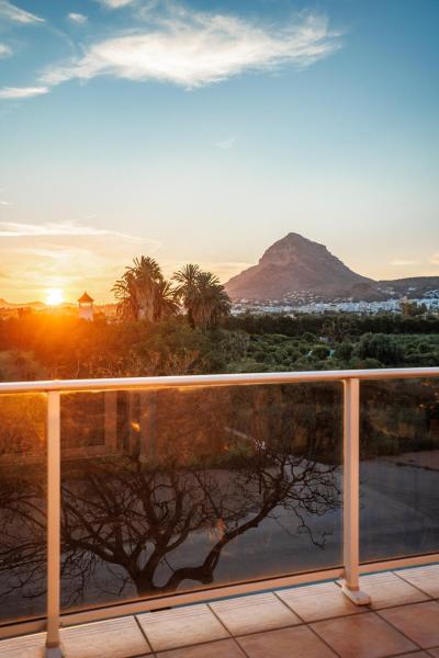 Arenal Beach With Great Montgo Sunset Views - Jávea