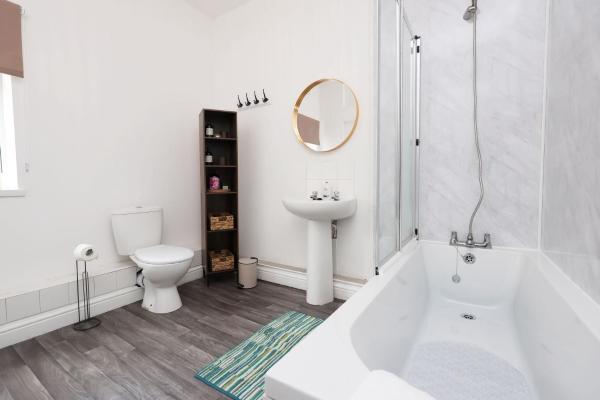 The Principality Retreat-3bdcontractor&holiday - Cardiff
