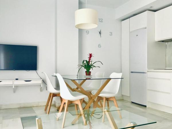 Apartamentos Domus Con Parking Gratuito - España
