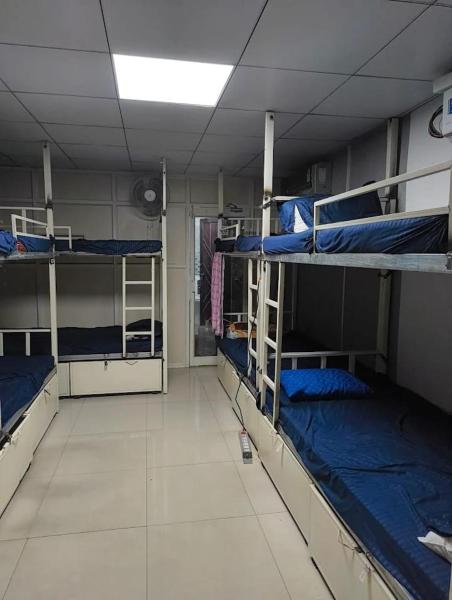 Classic Dormitory In Visakhapatnam, Vizag, Near Beach, Station & Bus Stand With Ac Dormitory & Free Wifi - Visakhapatnam