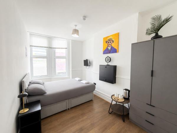 12a Clifftown Road - Burnham-on-Crouch