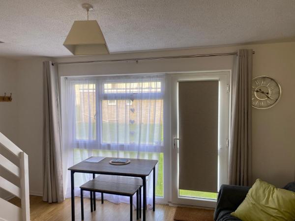 Superb Chalet Close To Hemsby Beach, Sleeps 5 Ref 18076b - 
