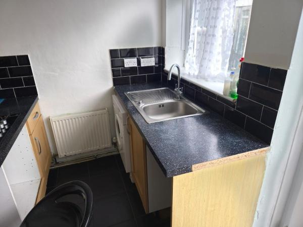 Jusdor Six Bed Lovely Home In Filton - Bristol