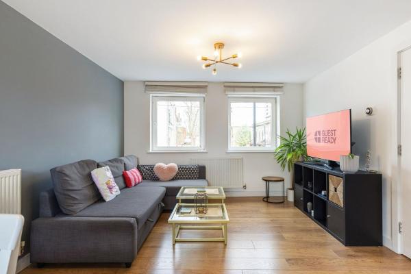 Guestready - Cozy London Retreat With Balcony - Woolwich