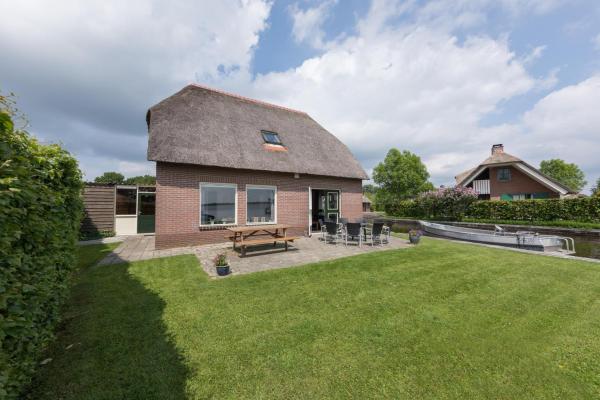 Ov790 - Comfortabel 10-persoons Vakantiehuis Aan Het Water Met Eigen Aanlegsteiger Nabij Giethoorn - Giethoorn