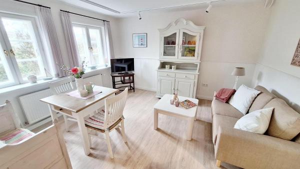 Landhaus Rosenhof Wohnung 2 - Amrum
