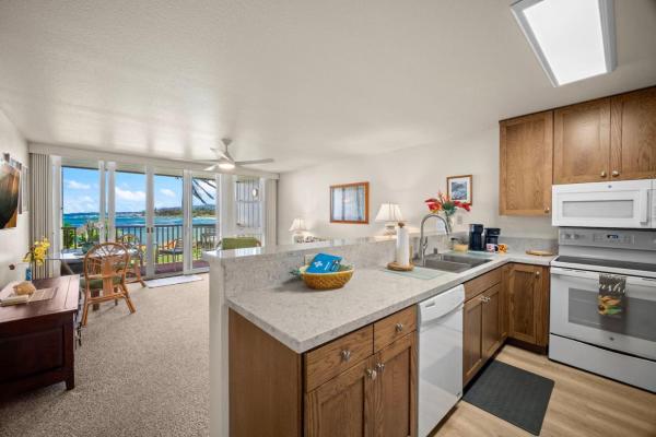 Wailua Bay View 105 Oceanfront Condo - Kauai, HI