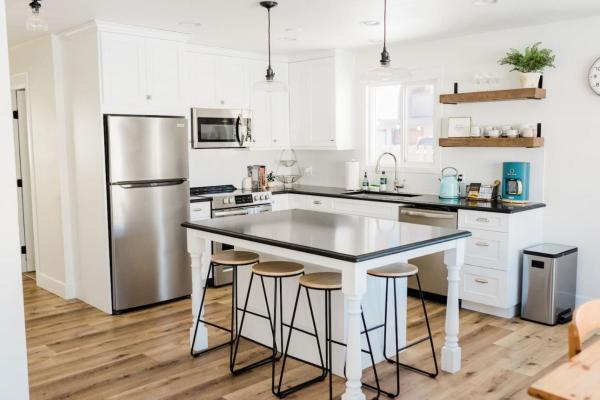 Newly Renovated Downtown Chelan With Patio And Dogs Ok - Chelan, WA