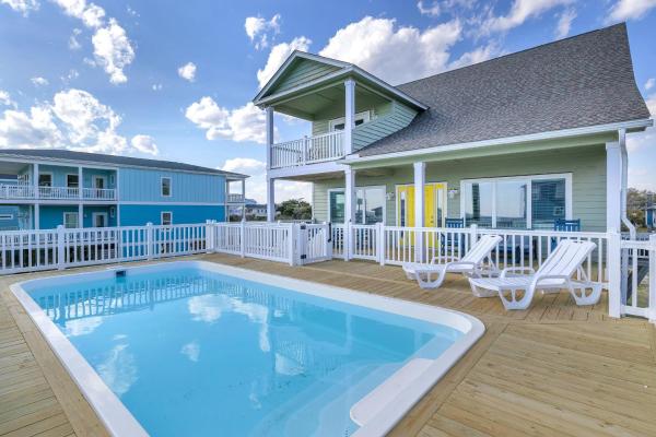 Southern Horizons By Oak Island Accommodations - Oak Island, NC