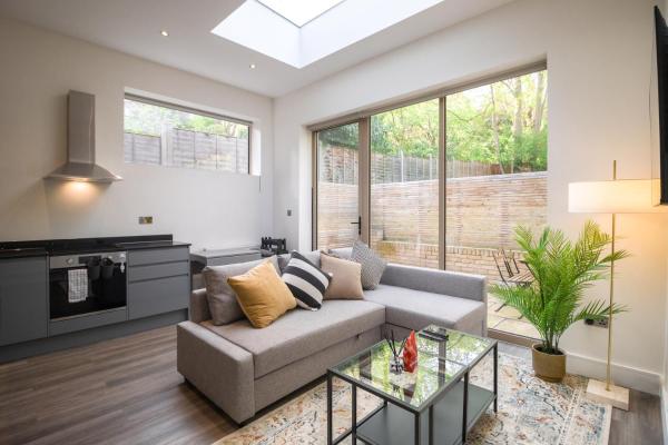 Hampstead London Flat - Sleeps 6 - Parking And Patio - Marylebone
