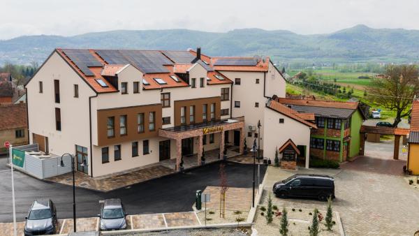 Difuzni Hotel Zlatni Lug - Croatia