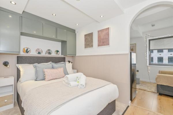 Dreamy Leeds Centre Retreat – Ideal For Couples - Pass The Keys - Leeds