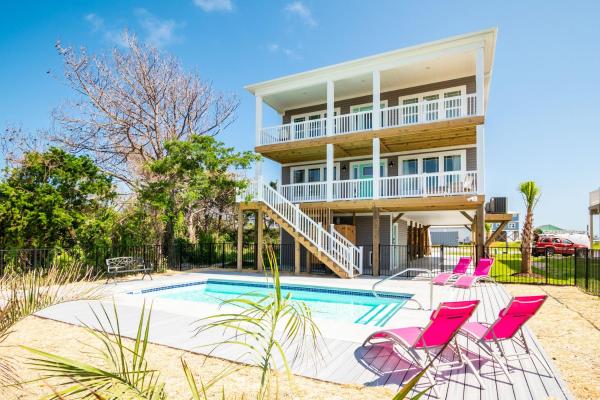 Sweet Sunshine By Oak Island Accommodations - Oak Island, NC