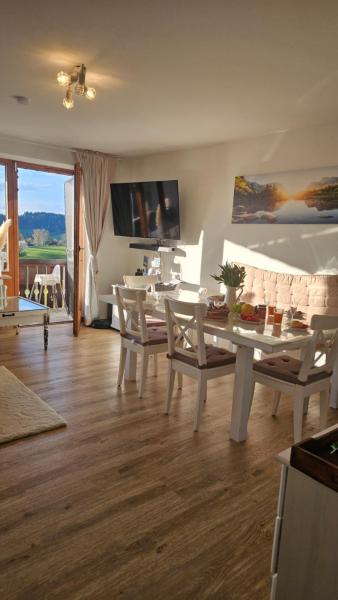 Berg-juwel Mit Hallenbad Und Sauna, 4 Schlafbereiche, Hallenbad, Sauna, Inklusive Bettwäsche, Handtücher, Tolle Kinderausstattung - Maierhöfen