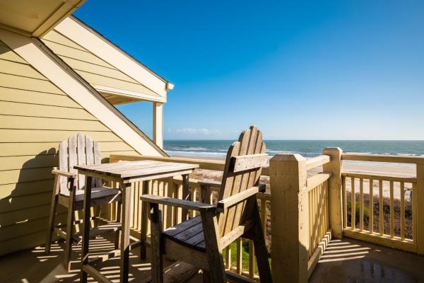 The Breeze By Oak Island Accommodations - Southport, NC