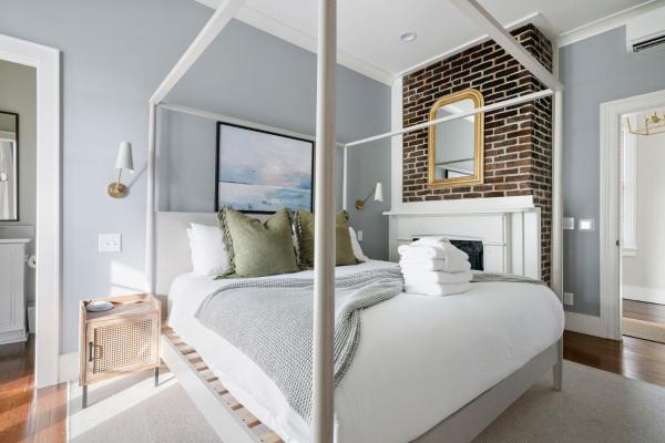 Thomas Waring House Unit A Sleeps 11 - Charleston, SC