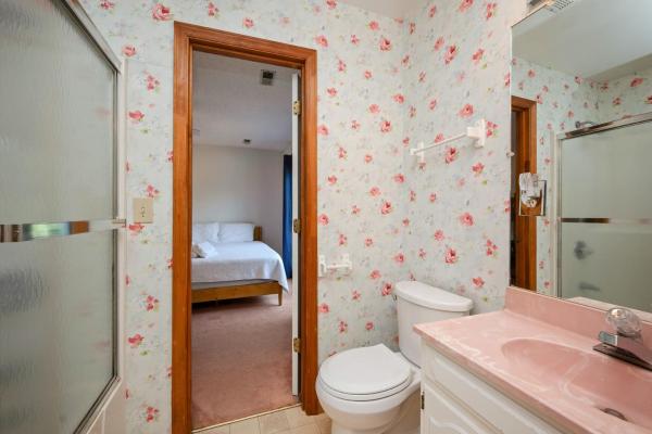 The Rectory By Oak Island Accommodations - Bald Head Island, NC