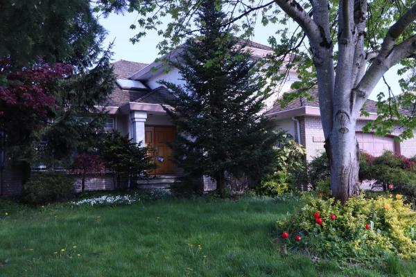 7bedroom Beautiful And Spacious Home - Surrey, BC