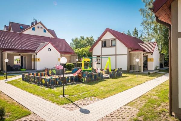 Two-story Holiday Home For 5 People, Summer Pool - Leba