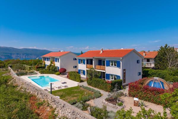 Wabi Sabi | Pool Apartments - Cres