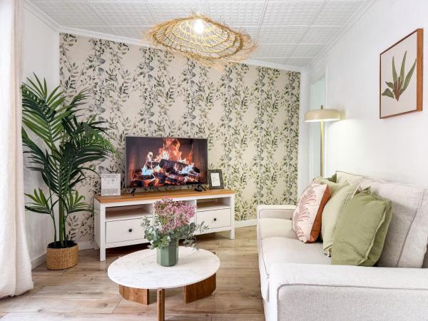 Modern 2 Bedroom Apartment Close To City Center - San Juan Playa
